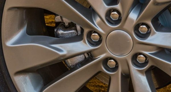 5 different types of lug nuts